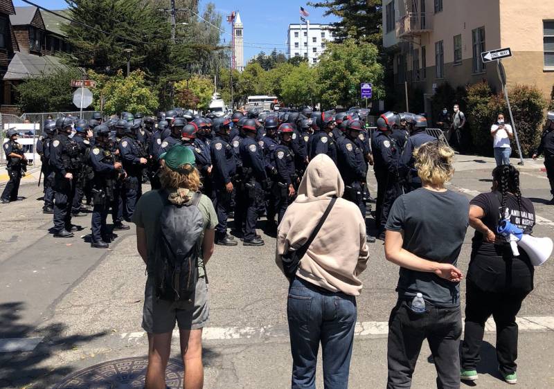 City of Berkeley Reconsiders, Then Sustains Police Tear Gas Ban ...