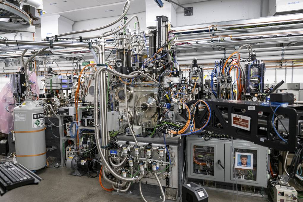 Unraveling the Mysteries of the Universe Inside SLAC | KQED