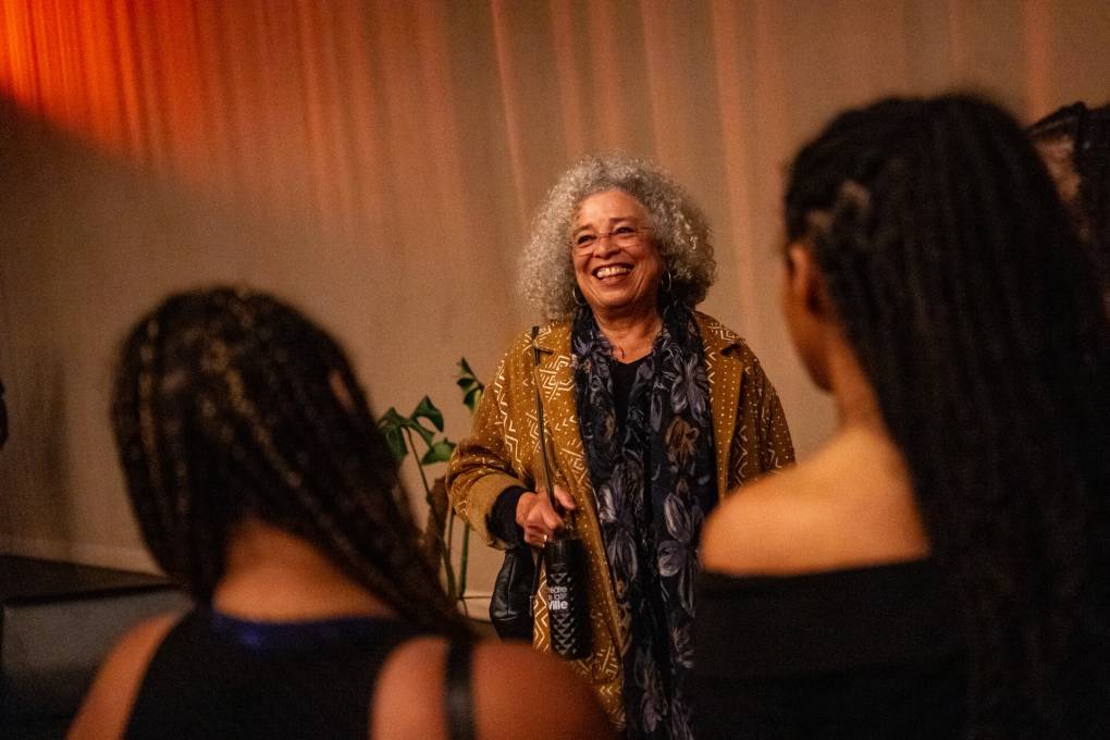Angela Davis and Black Student Leaders Talk Social Justice at Alameda ...