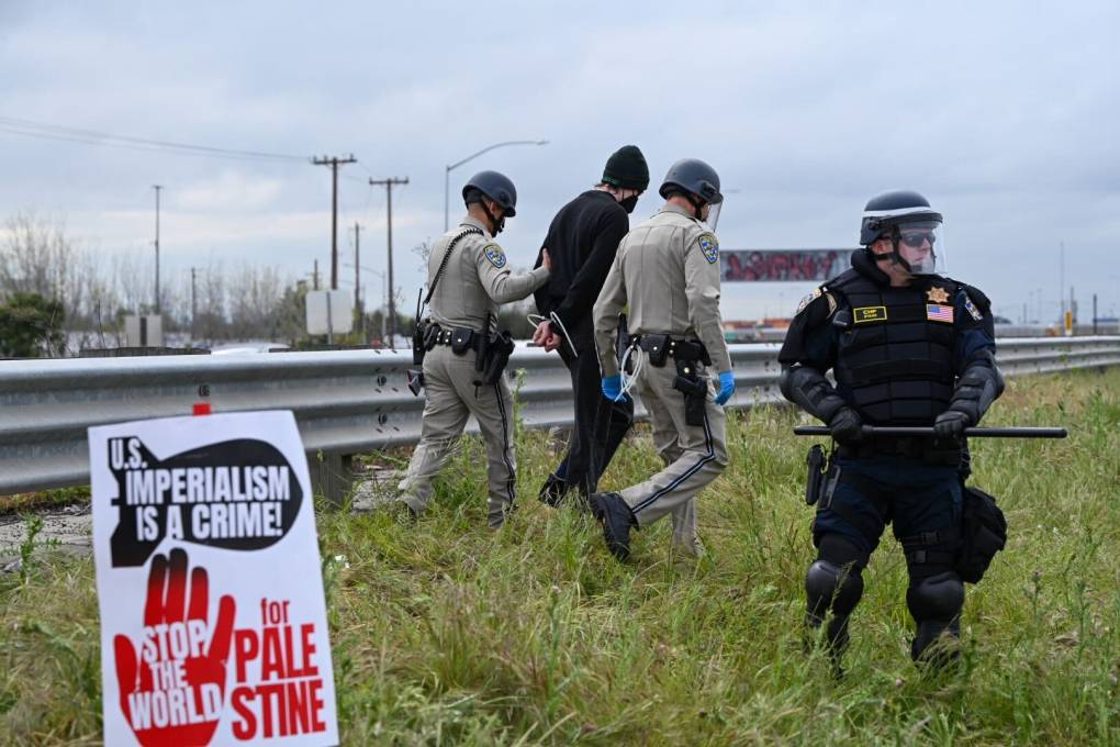 Golden Gate Bridge Protesters Surrender to Face Controversial False ...