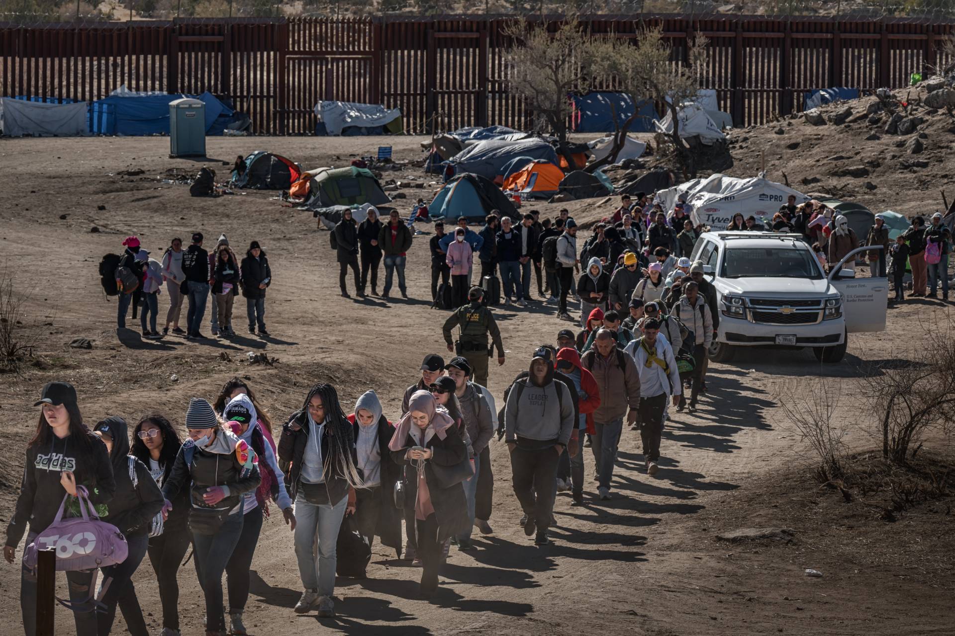 Judge Rules Border Patrol Must Care for Migrant Children Waiting in ...