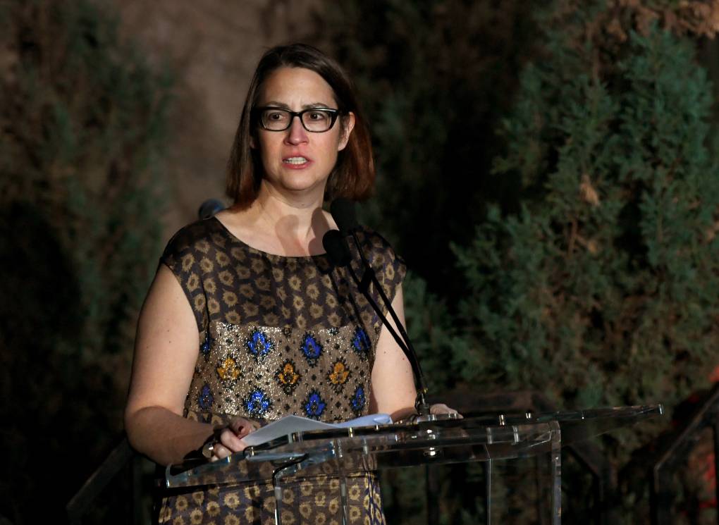 How Waiting Tables, Working in Hollywood Prepared Laura Friedman for ...