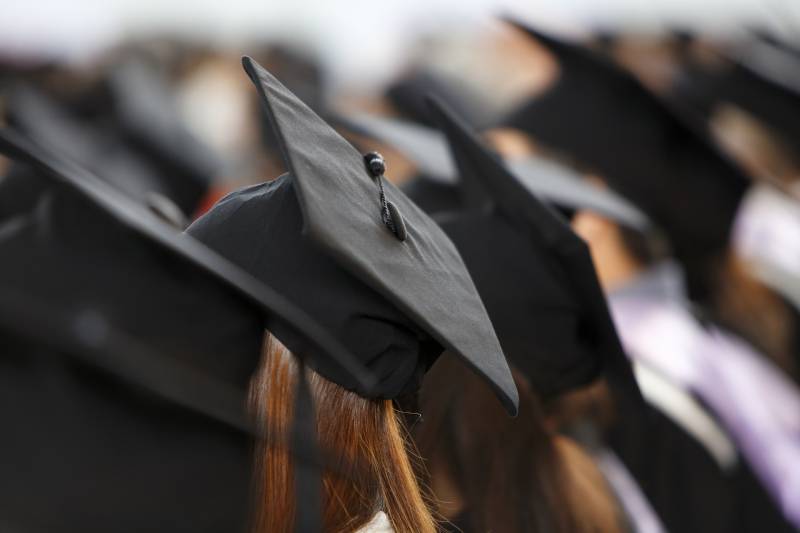 Three Recent Graduates Share Their Thoughts on AI | KQED