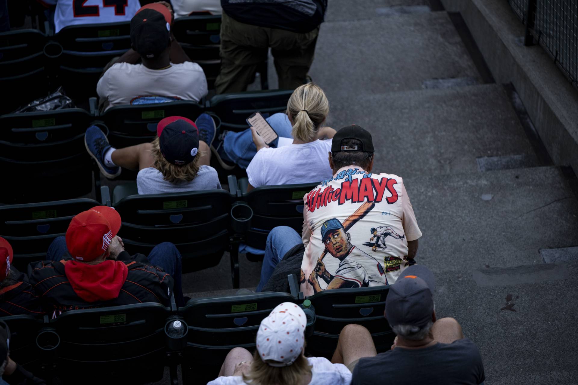 Thousands Honor Giants Legend Willie Mays at Oracle Park Memorial | KQED