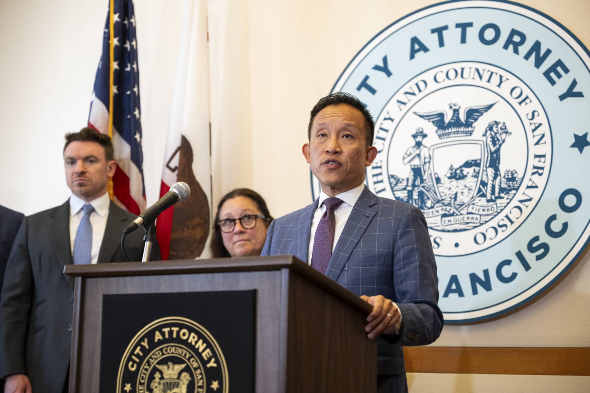 Oakland's Airport Name Dispute Finally Lands After 2 Years of Legal ...