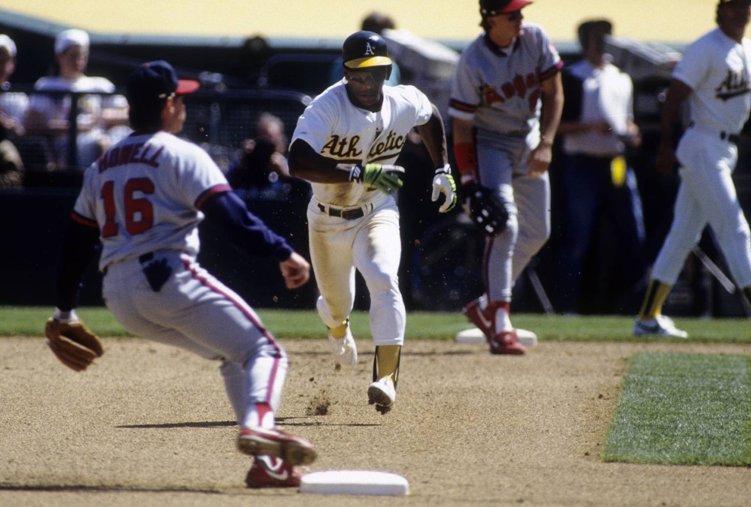 How Oakland Style Empowered A's Great Rickey Henderson and Other ...