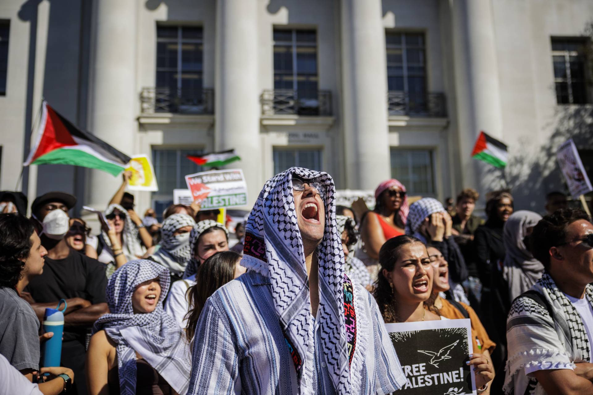 UC Berkeley Walkout Grows Tense as Bay Area College Students Mark 1 ...