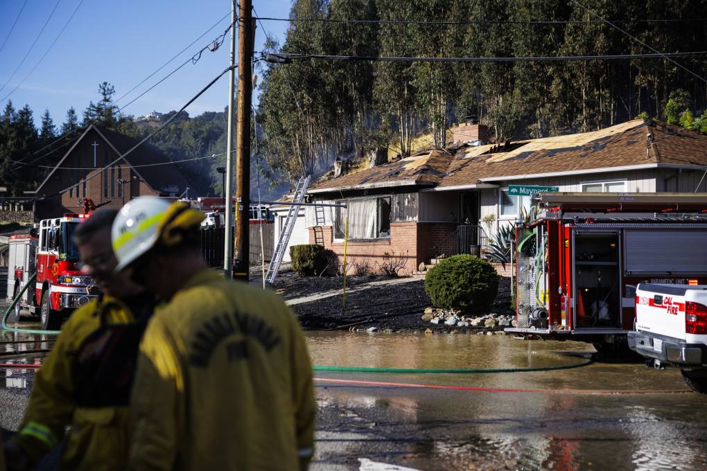 Firefighters to Watch Oakland Hills Fire Overnight | KQED