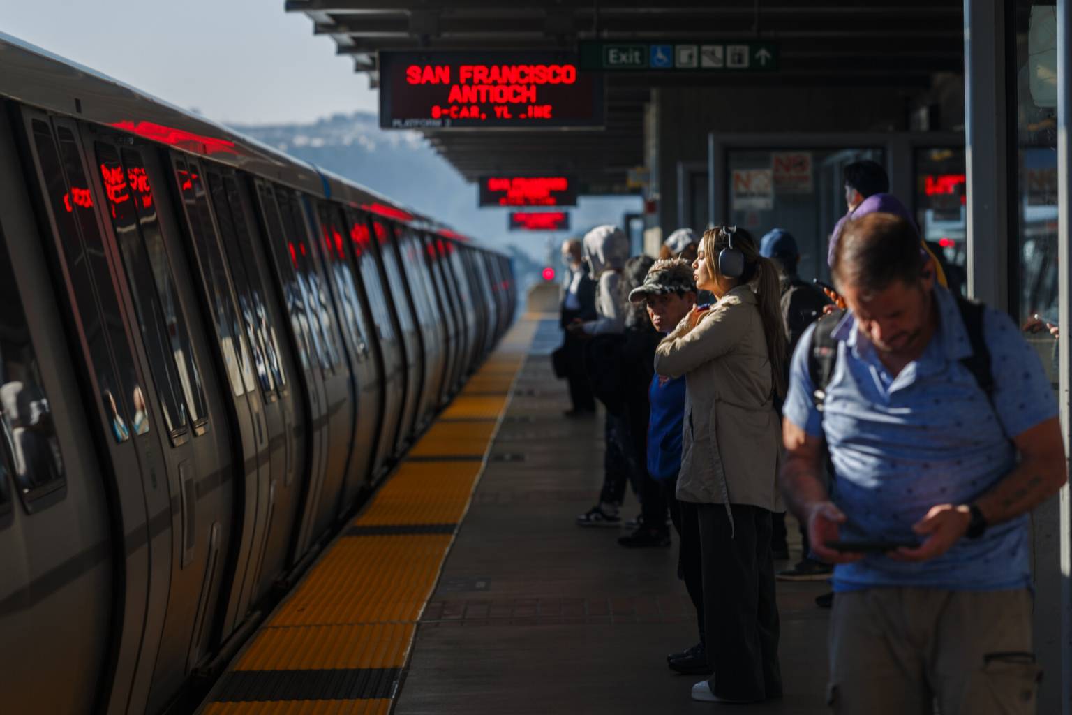 New Clipper Cards Are Here, With Big Perks for Riders. How to Manually ...