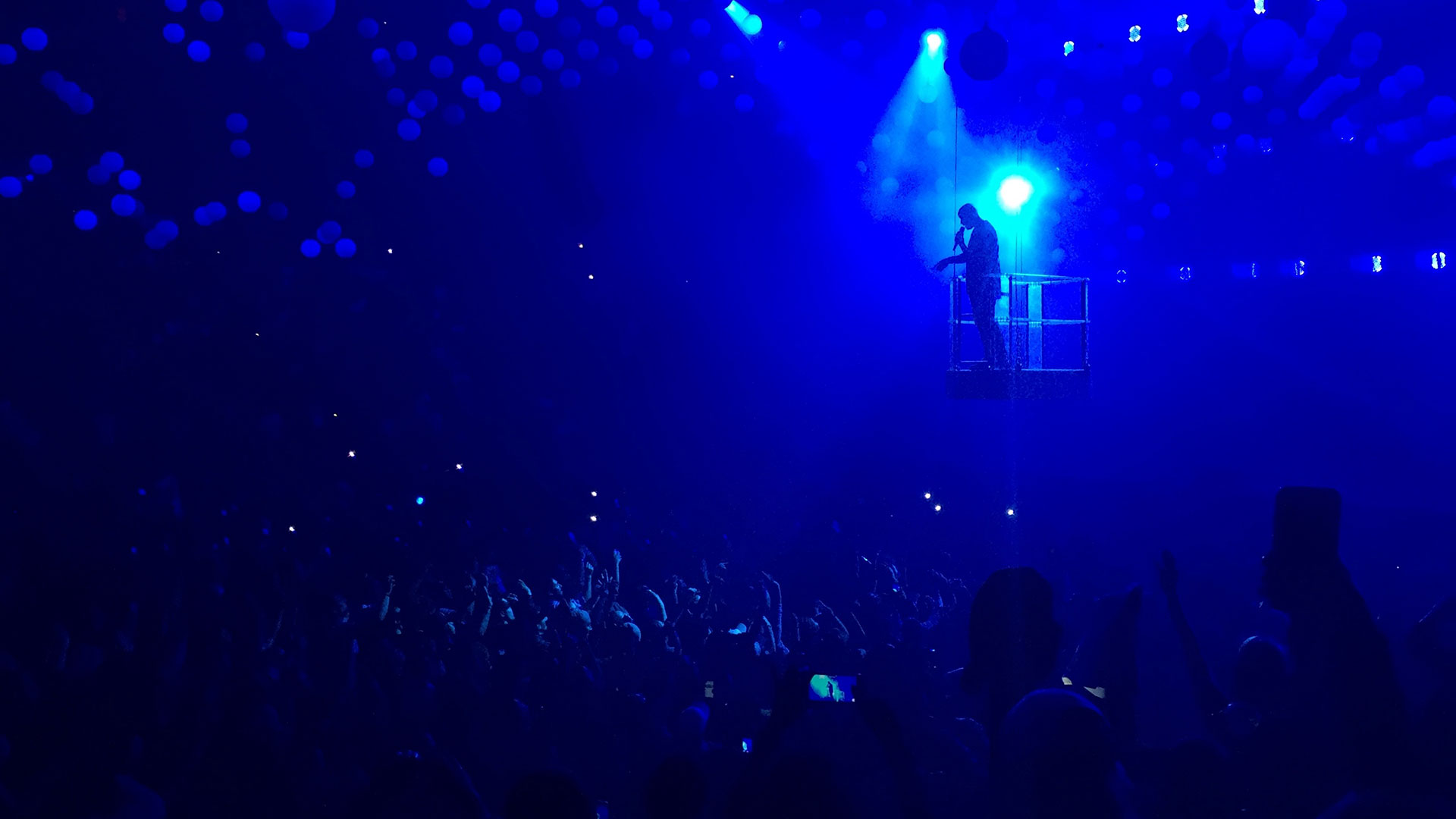 Live Review: Drake, On Top and More Exhausting than Ever, at Oracle ...