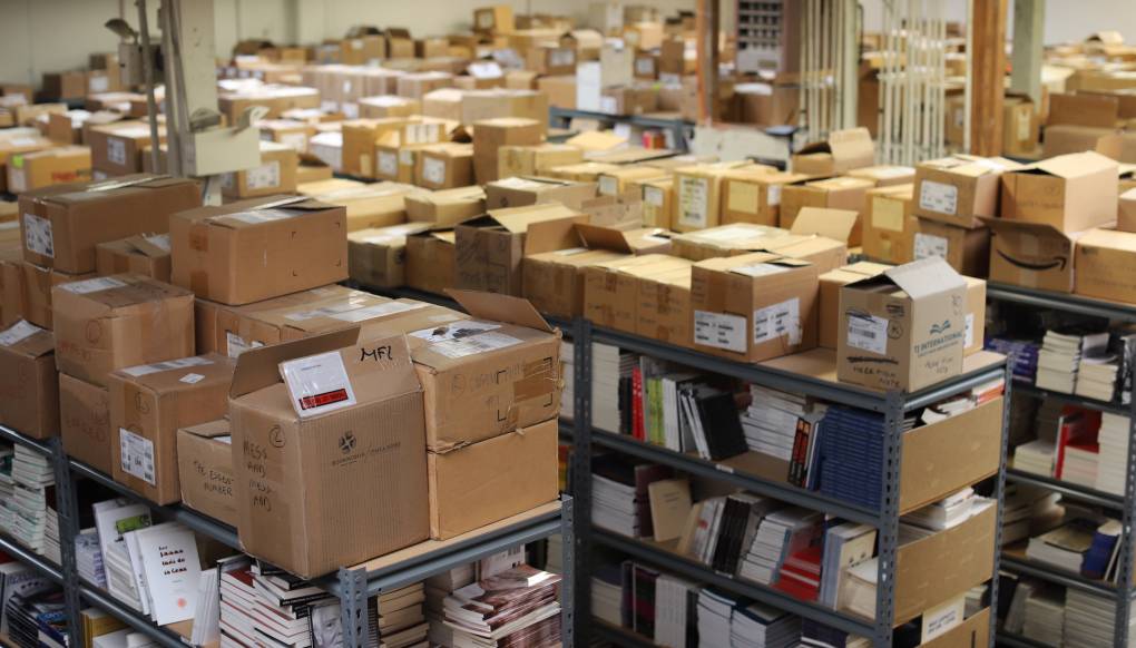 With Bookstores Closed, a 50-Year-Old Independent Book Distributor ...