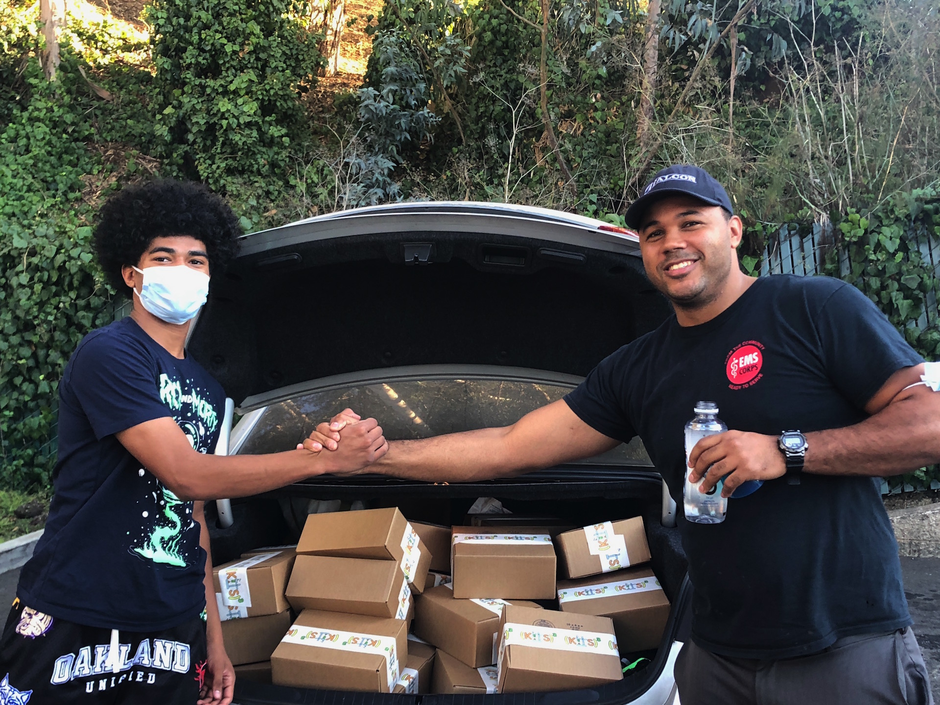 An Oakland High School Senior Brings Science Experiments to the People ...