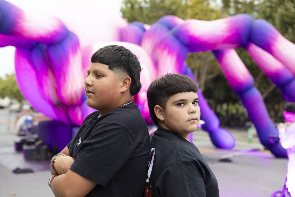 PHOTOS: Peso Pluma Fans in San Jose Show Up In Style for Doble P Tour ...