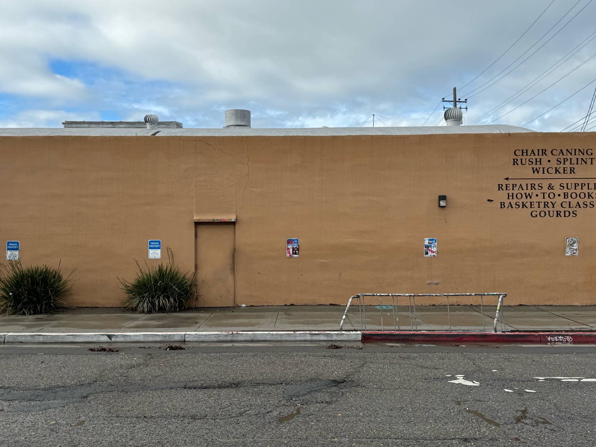 You Can Now Own a Small Chunk of 924 Gilman, Famed Berkeley Punk Club ...