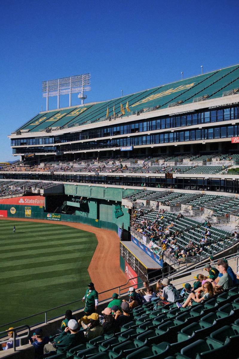 Photos: The End of Green-Collar Baseball at the Oakland Coliseum | KQED