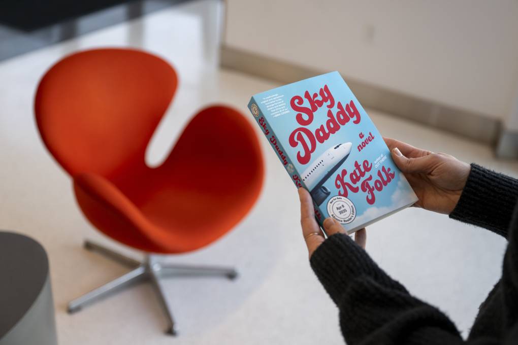 Airplanes! Sex! ‘Sky Daddy’ Takes Object Fetishization to New Heights ...