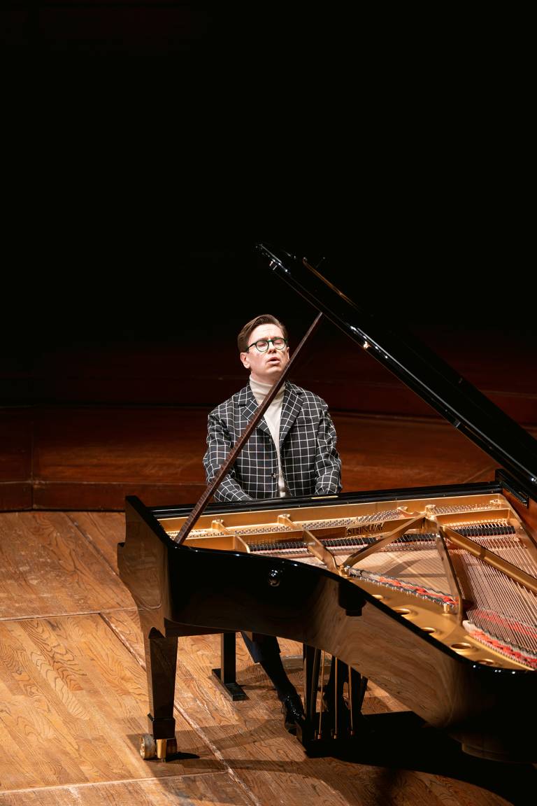 Review: With Yuja Wang Out, Vikingur Ólafsson Performs Lively ‘Goldberg ...