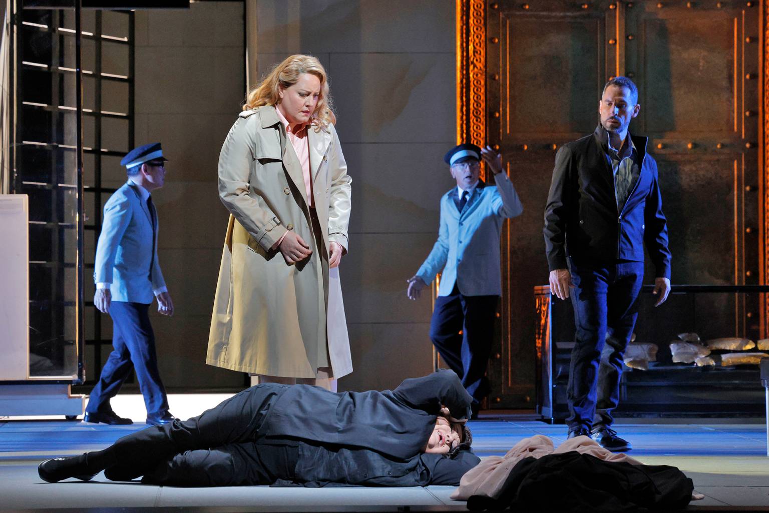 Review: ‘Elektra’ at SF Opera Unfolds Like a Horror Movie Onstage | KQED