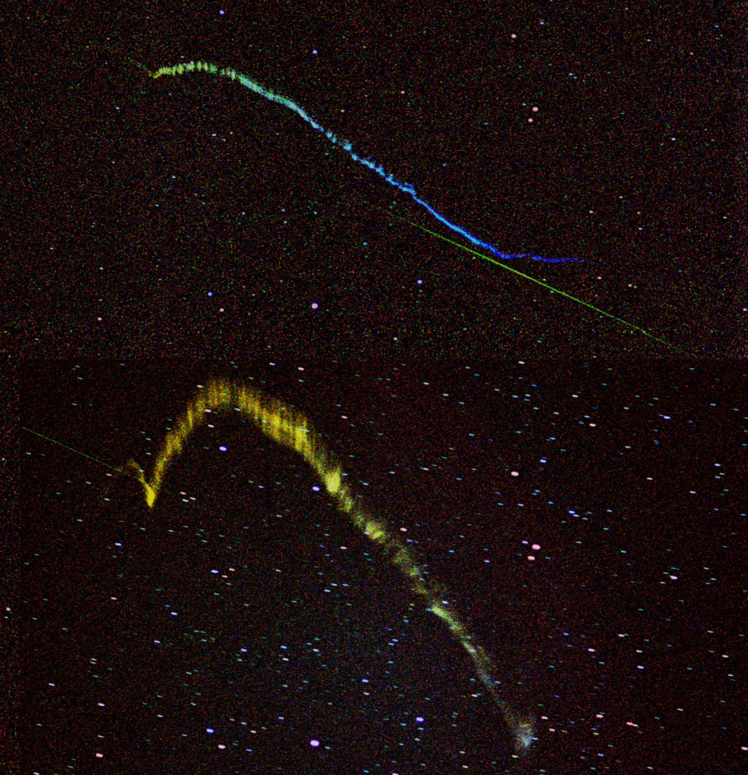 Here's How to See the Lyrids Meteor Shower Plus a Dramatic Lineup of ...